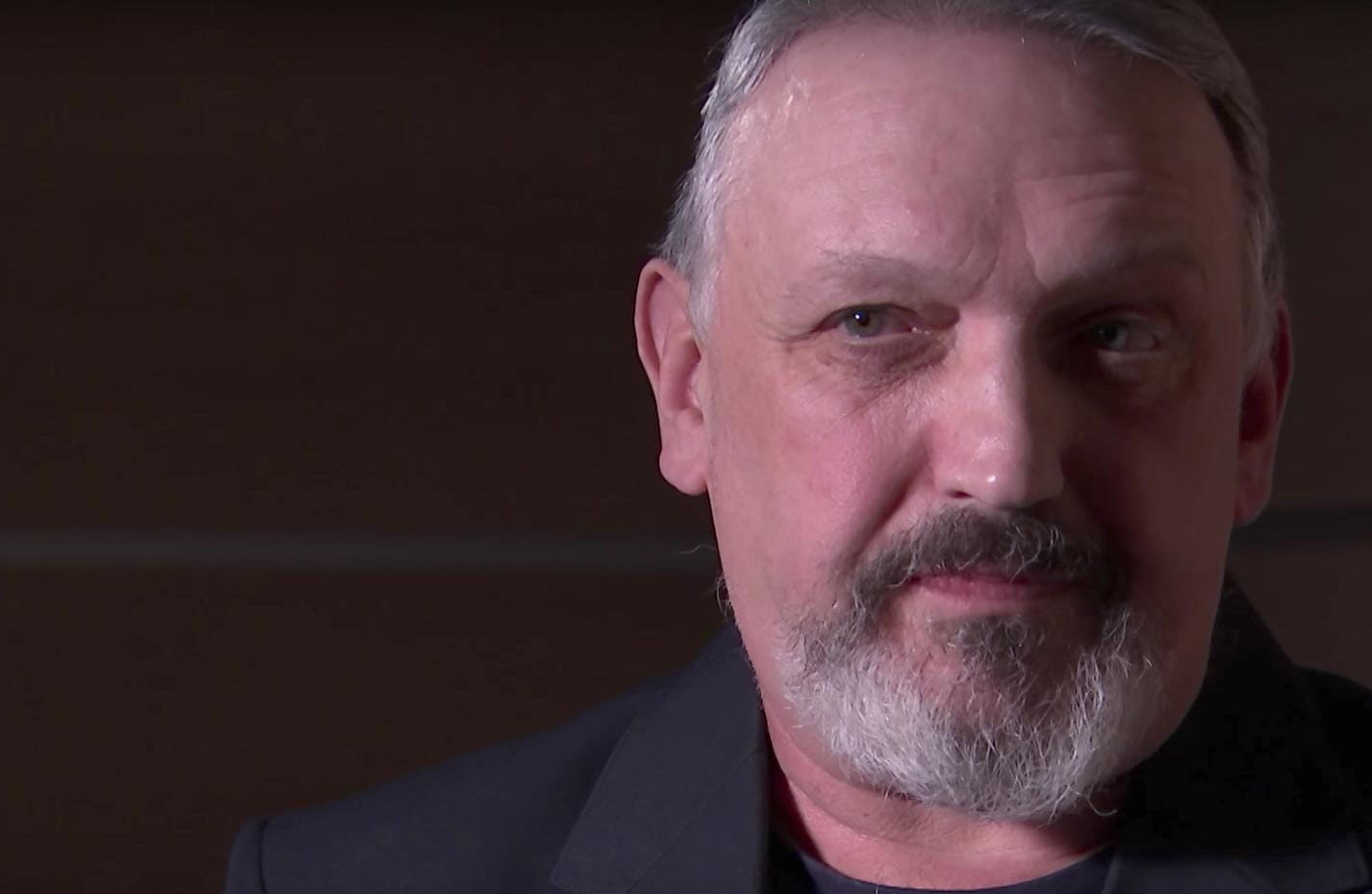 Nazi, gay et d'origine juive, Kevin Wilshaw a fait son coming out ...