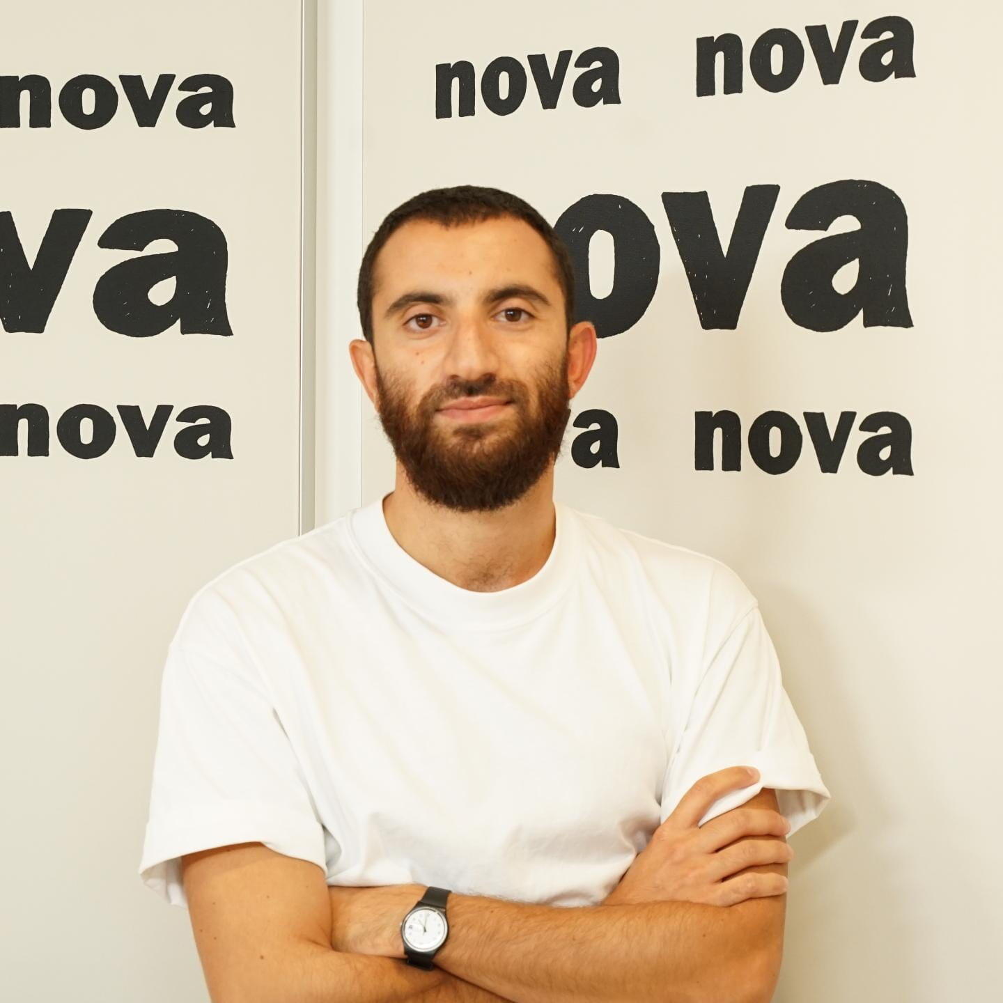 Néo Géo Nova, l'intégrale : Sabyl Ghoussoub, écrivain, photographe pour ...