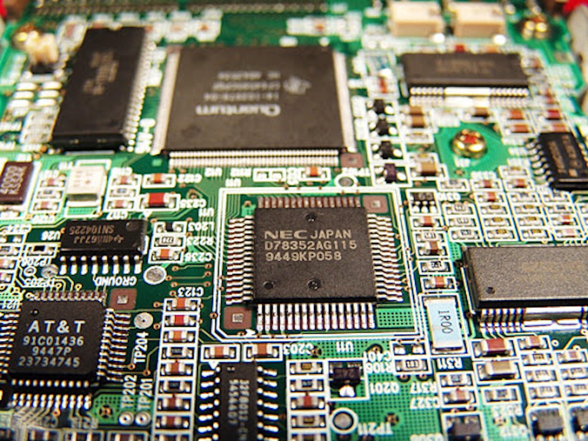 Puces électroniques et stratégie internationale - Radio Nova