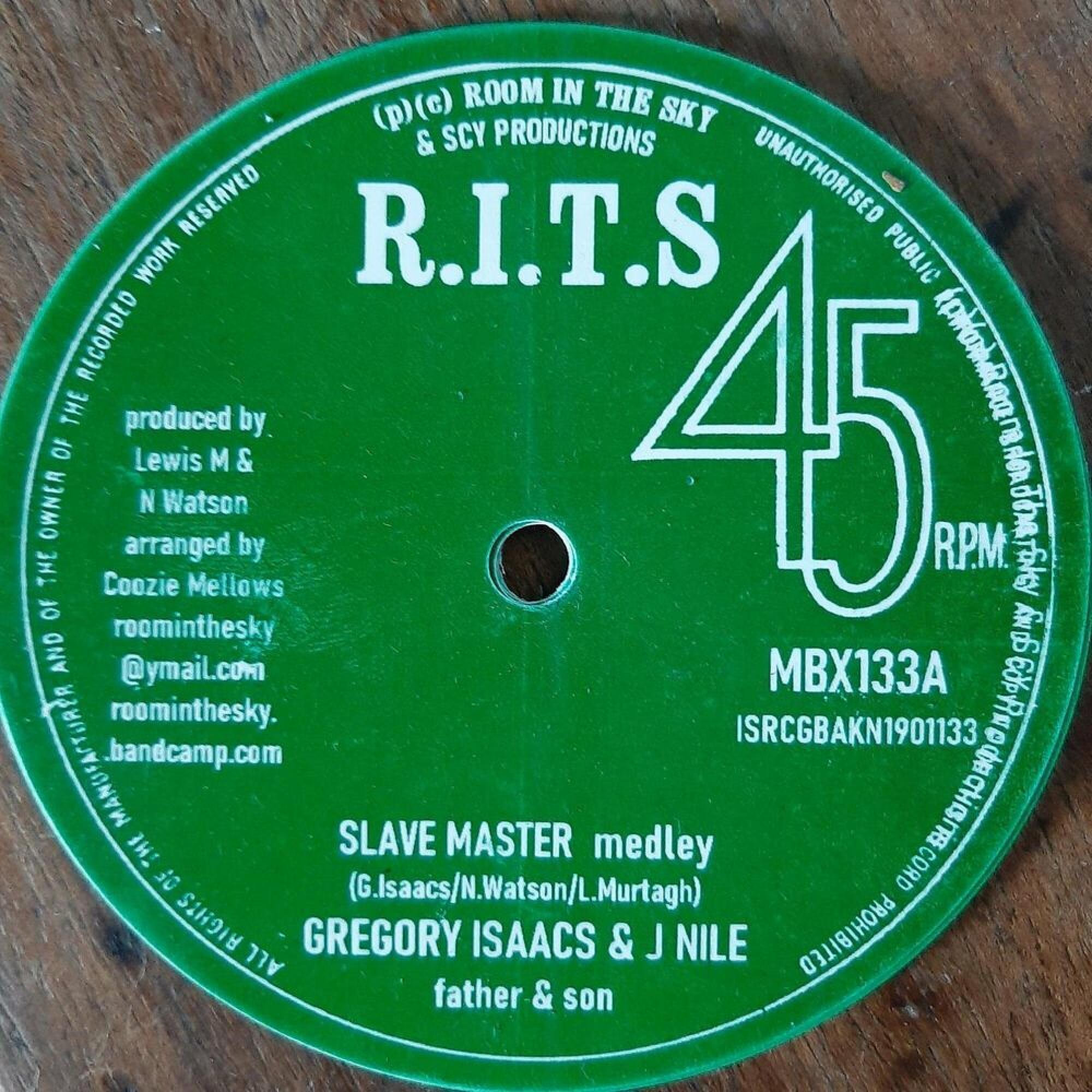 GREGORY ISAACS – SLAVE MASTER MEDLEY – Radio Nova